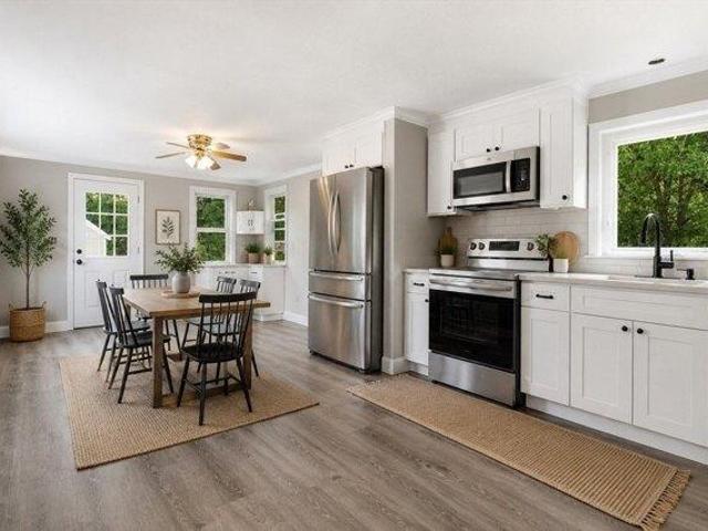 house with 3 bedroom, Avon MA DS104297573