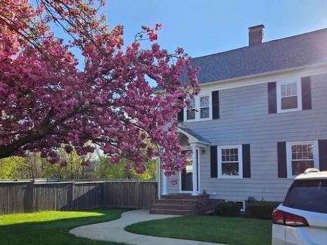 house with 3 bedroom, Avon MA ES104298637