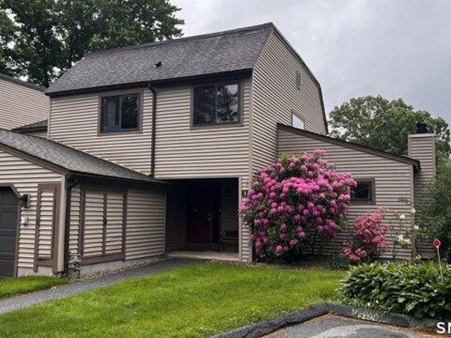 house with 3 bedroom, Avon CT DS104115092