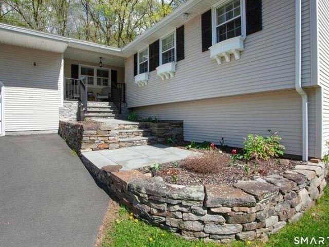 house with 3 bedroom, Avon CT DS103101005