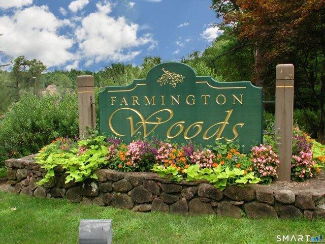 house with 3 bedroom, Avon CT ES104544072
