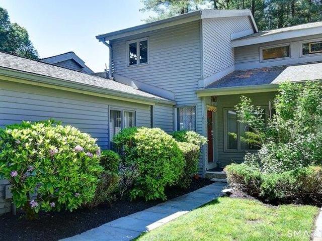 house with 3 bedroom, Avon CT ES104571477