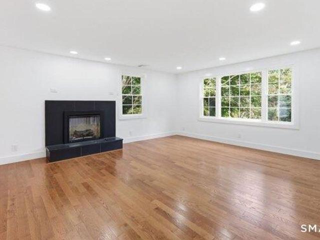house with 3 bedroom, Avon CT ES104758784