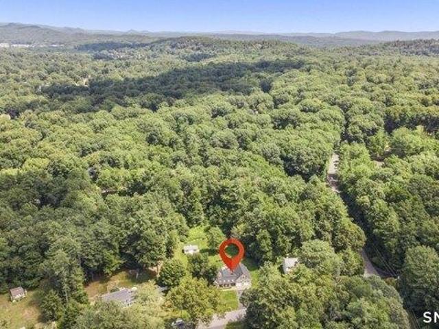 house with 3 bedroom, Avon CT ES104760933
