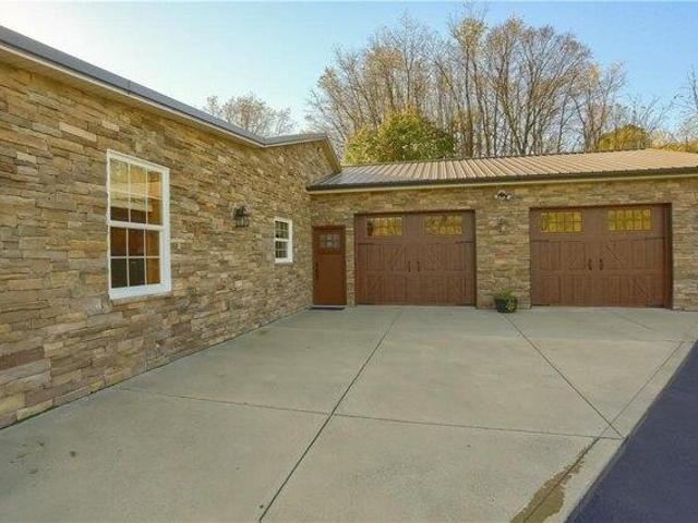 house with 3 bedroom, Avonmore PA ES104907207