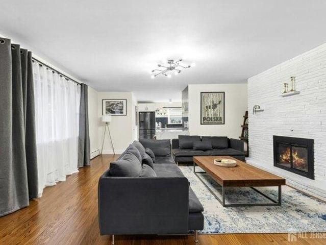house with 3 bedroom, Avenel NJ ES104903433