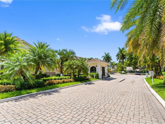 house with 3 bedroom, Aventura FL FL DLS102244852