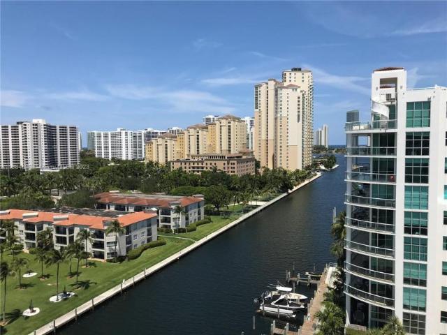 house with 3 bedroom, Aventura Fl FL DS102588198