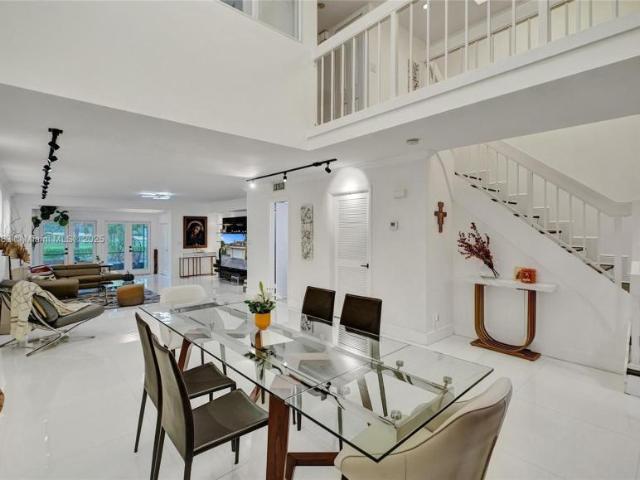 house with 3 bedroom, Aventura Fl FL DS102660025