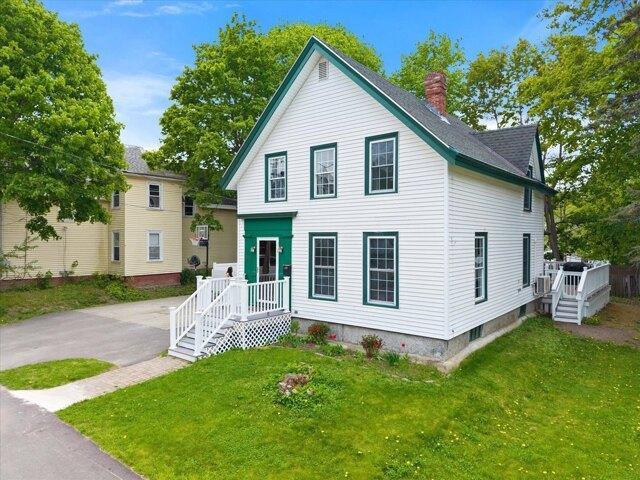 house with 3 bedroom, Bangor ME DS103220595