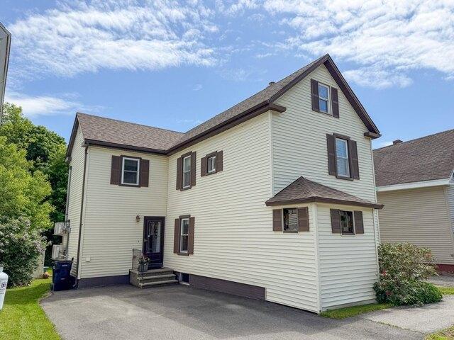house with 3 bedroom, Bangor ME DS104045078