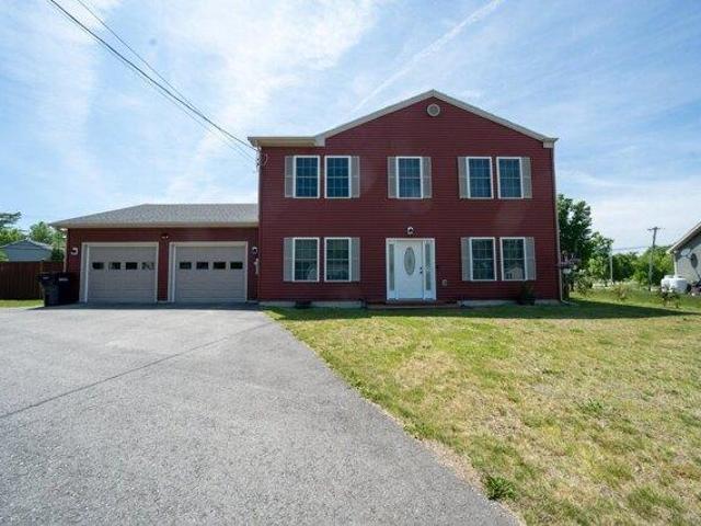 house with 3 bedroom, Bangor ME ES103888302