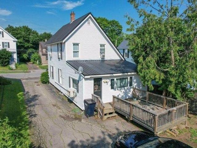 house with 3 bedroom, Bangor ME ES103221110