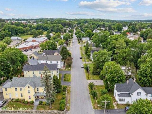house with 3 bedroom, Bangor ME ES104442043