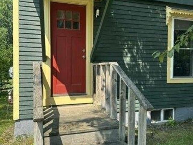 house with 3 bedroom, Bangor ME ES104045190