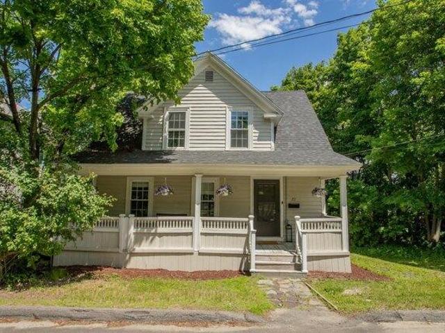 house with 3 bedroom, Bangor ME ES104329725