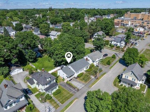 house with 3 bedroom, Bangor ME ES104375898