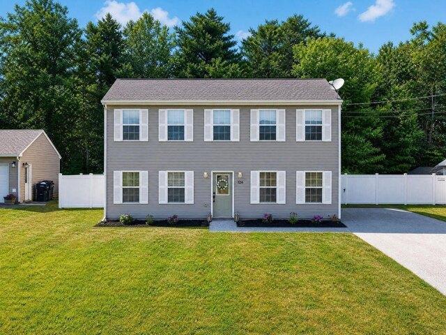 house with 3 bedroom, Bangor ME ES105156490