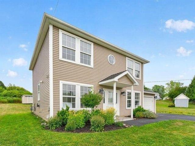 house with 3 bedroom, Bangor ME ES105158980