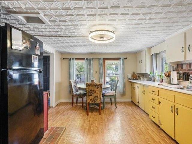 house with 3 bedroom, Bangor ME ES105172415