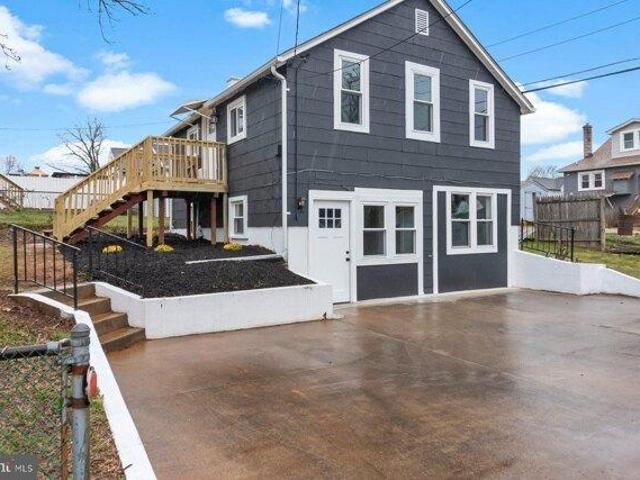 house with 3 bedroom, Baltimore MD DLS89585675