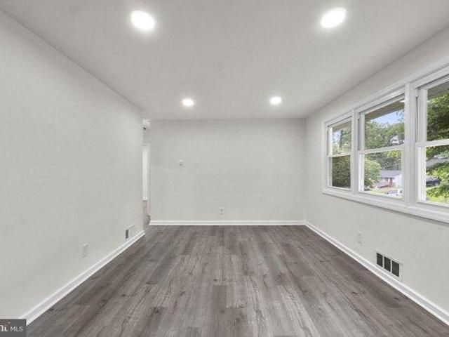 house with 3 bedroom, Baltimore MD ES103627496