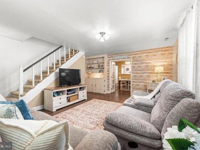 house with 3 bedroom, Baltimore MD ES104901608