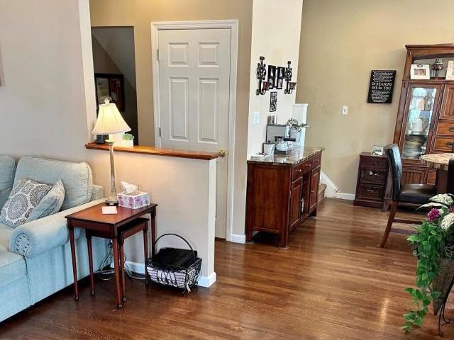 house with 3 bedroom, Baldwin NY DLS72692319