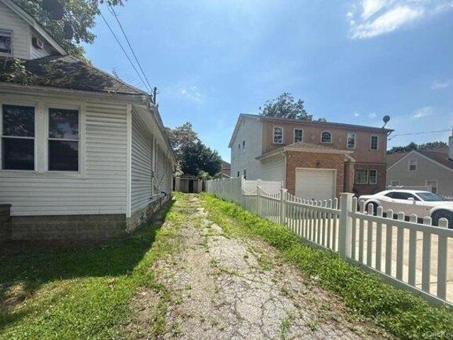 house with 3 bedroom, Baldwin NY DS103602785