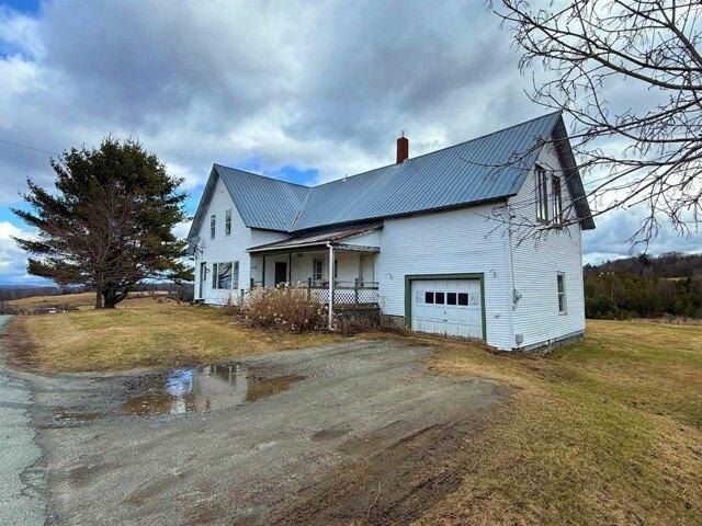 house with 3 bedroom, Barton VT DLS102799584