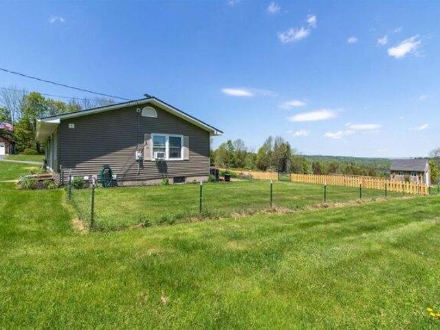 house with 3 bedroom, Barton VT ES103187015
