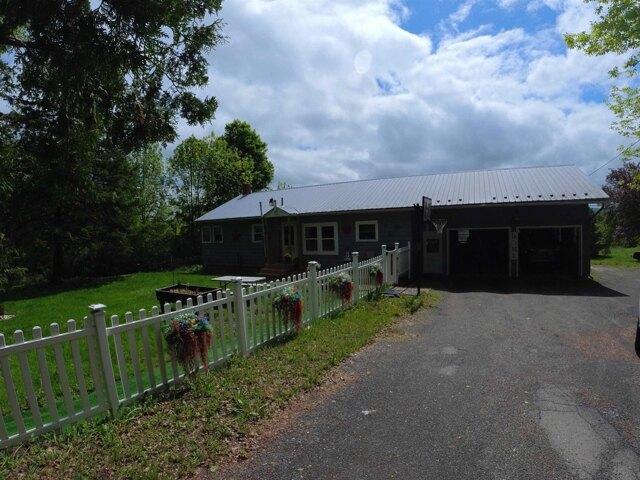 house with 3 bedroom, Barton VT ES104011230