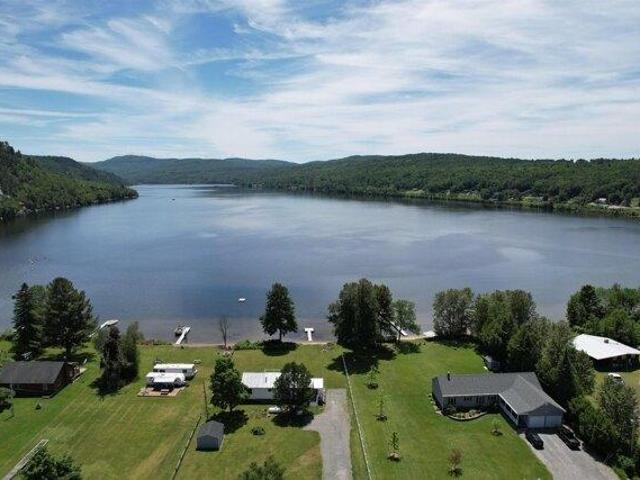 house with 3 bedroom, Barton VT ES105112940