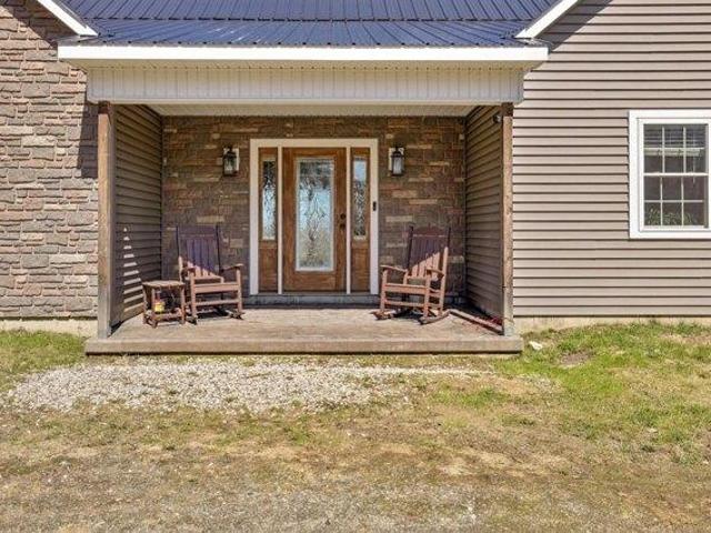 house with 3 bedroom, Barton VT ES105112998