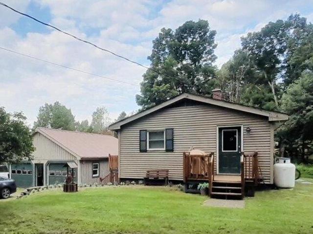 house with 3 bedroom, Barton VT ES105203119