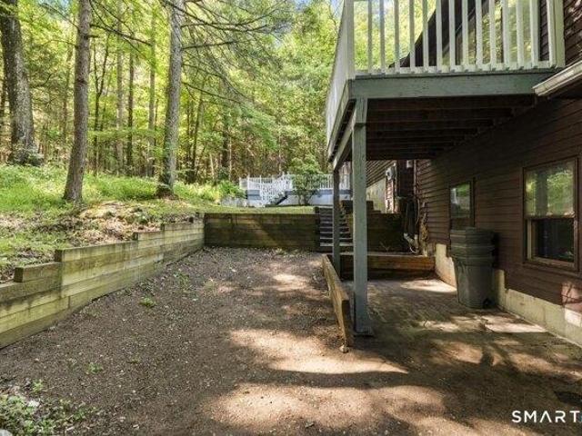 house with 3 bedroom, Barkhamsted CT ES104852460