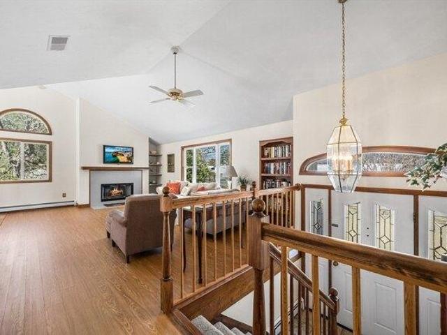 house with 3 bedroom, Barnstable MA DLS102411265