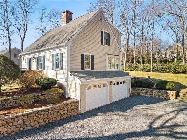house with 3 bedroom, Barnstable MA DLS102412205