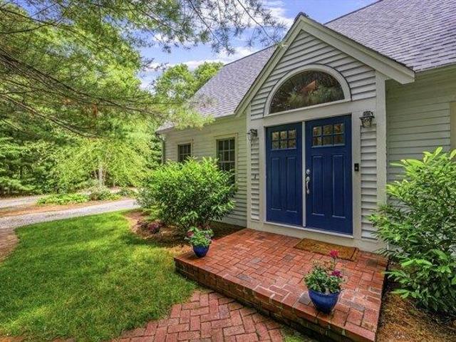 house with 3 bedroom, Barnstable MA DS104042685
