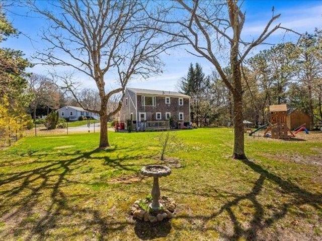 house with 3 bedroom, Barnstable MA DS104152568