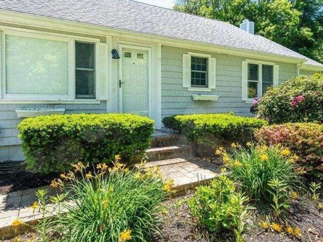 house with 3 bedroom, Barnstable MA DS104153306