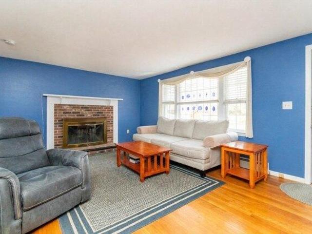 house with 3 bedroom, Barnstable MA DS102529975