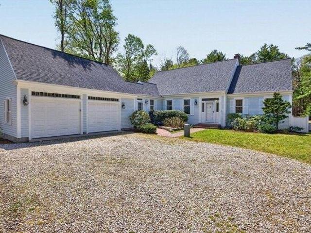 house with 3 bedroom, Barnstable MA DS102585281