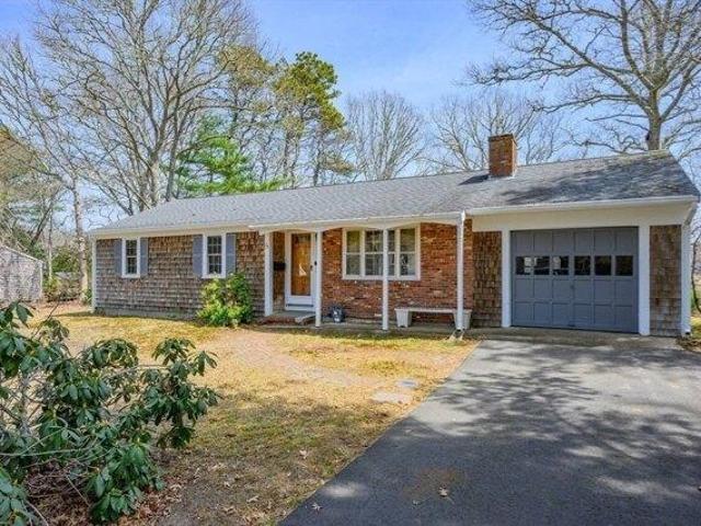 house with 3 bedroom, Barnstable MA DS102633439