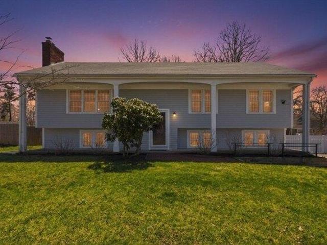 house with 3 bedroom, Barnstable MA DS102671100