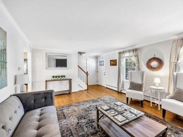 house with 3 bedroom, Barnstable MA DS102762337