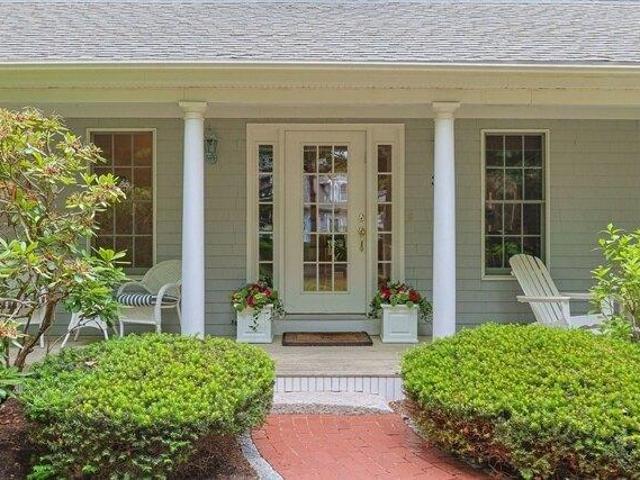 house with 3 bedroom, Barnstable MA DS103443297