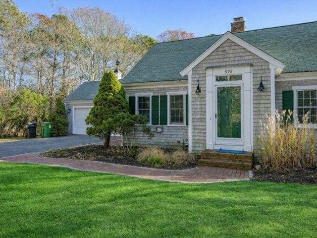 house with 3 bedroom, Barnstable MA ES104044478