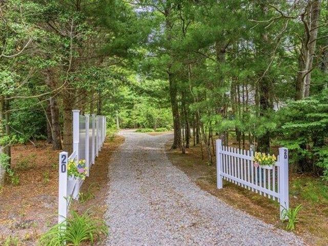 house with 3 bedroom, Barnstable MA ES104042685