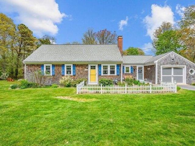 house with 3 bedroom, Barnstable MA ES104112290